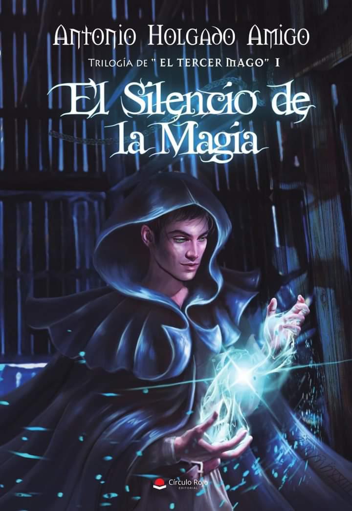 Reseña: El silencio de la magia - Entre teclas y tinta